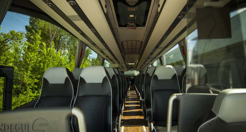 Luxury Buses - VIP Services | Minibus and Coaches Madrid - Grandoure